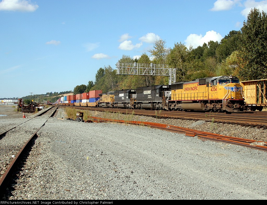 UP 4354, NS 6619, NS 6654, and UP 9376